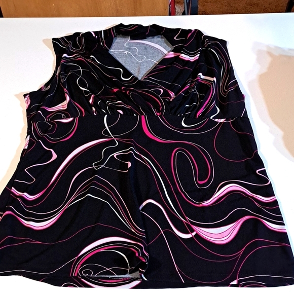 JKLA California | Tops | Jkla California Black And Pink Sleeve Less ...